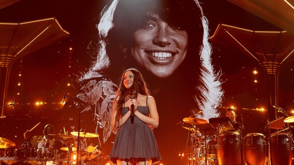 Olivia Rodrigo sings Carly Simon, Ed Sheeran joins Eminem, Pink inducts ... Olivia Rodrigo sings Carly Simon, Ed Sheeran joins Eminem, Pink inducts ...